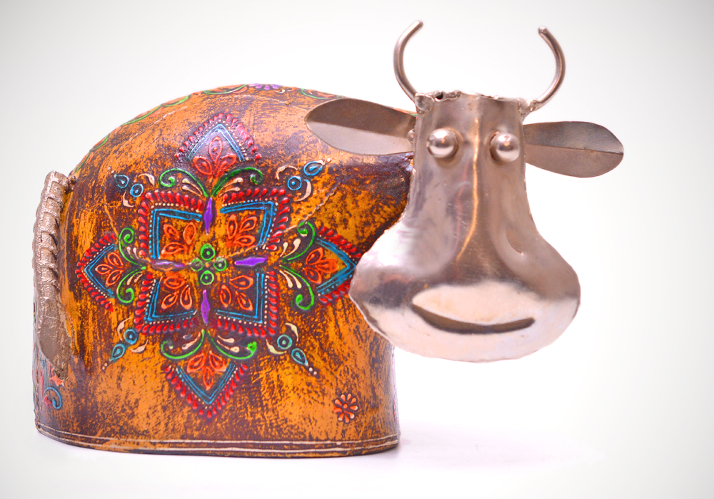 Hand Pianted Wood Modern Bull - Solitairegems
